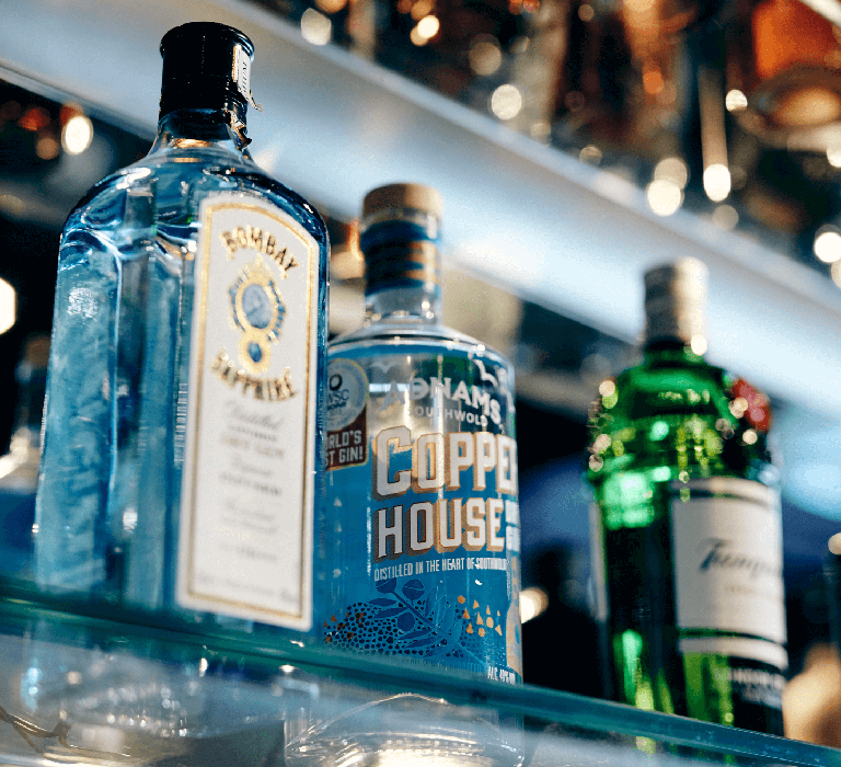 View Dining Menus for Sawyers Bar & Grill | Tŷ Magor